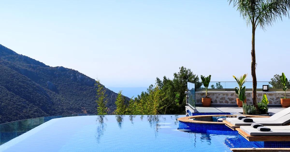 We recommend you consider at our friends at Simpson Travel